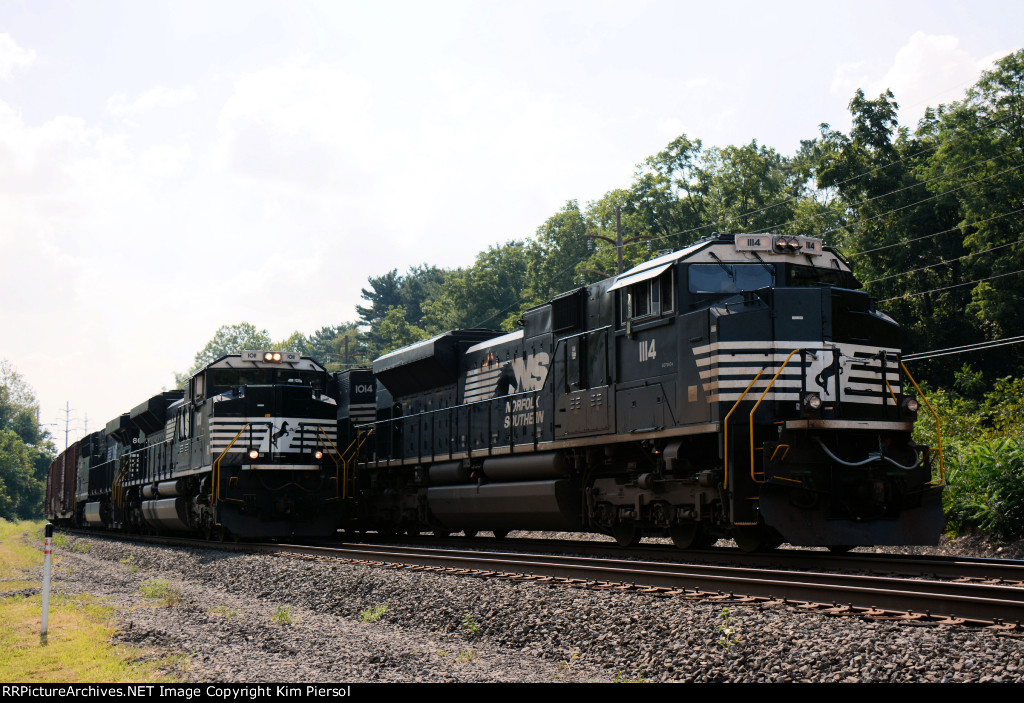 NS 1011 1114 16T Passing 66W